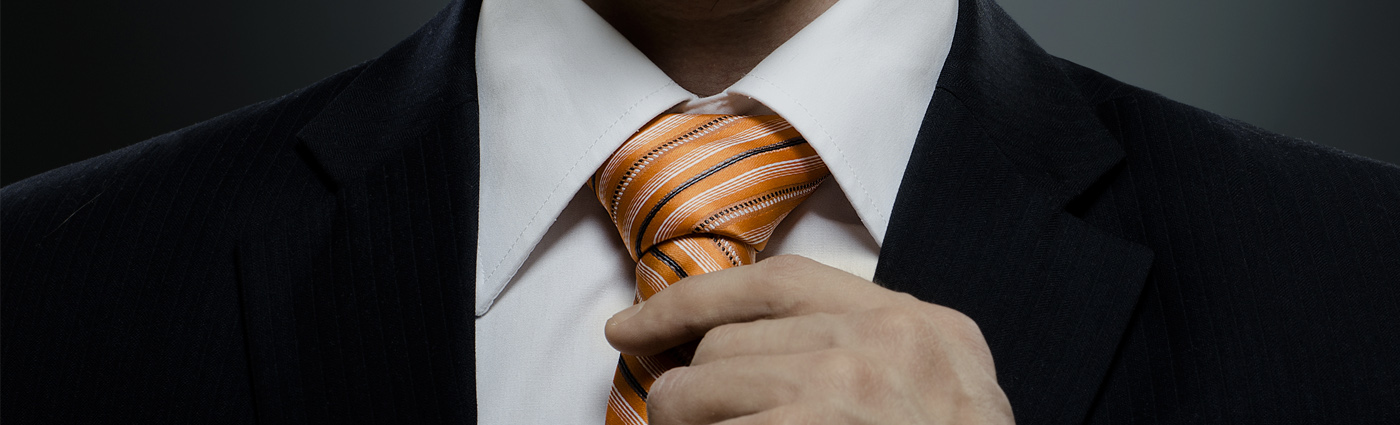 Looking Sharp LinkedIn Background. | Arielle Executive